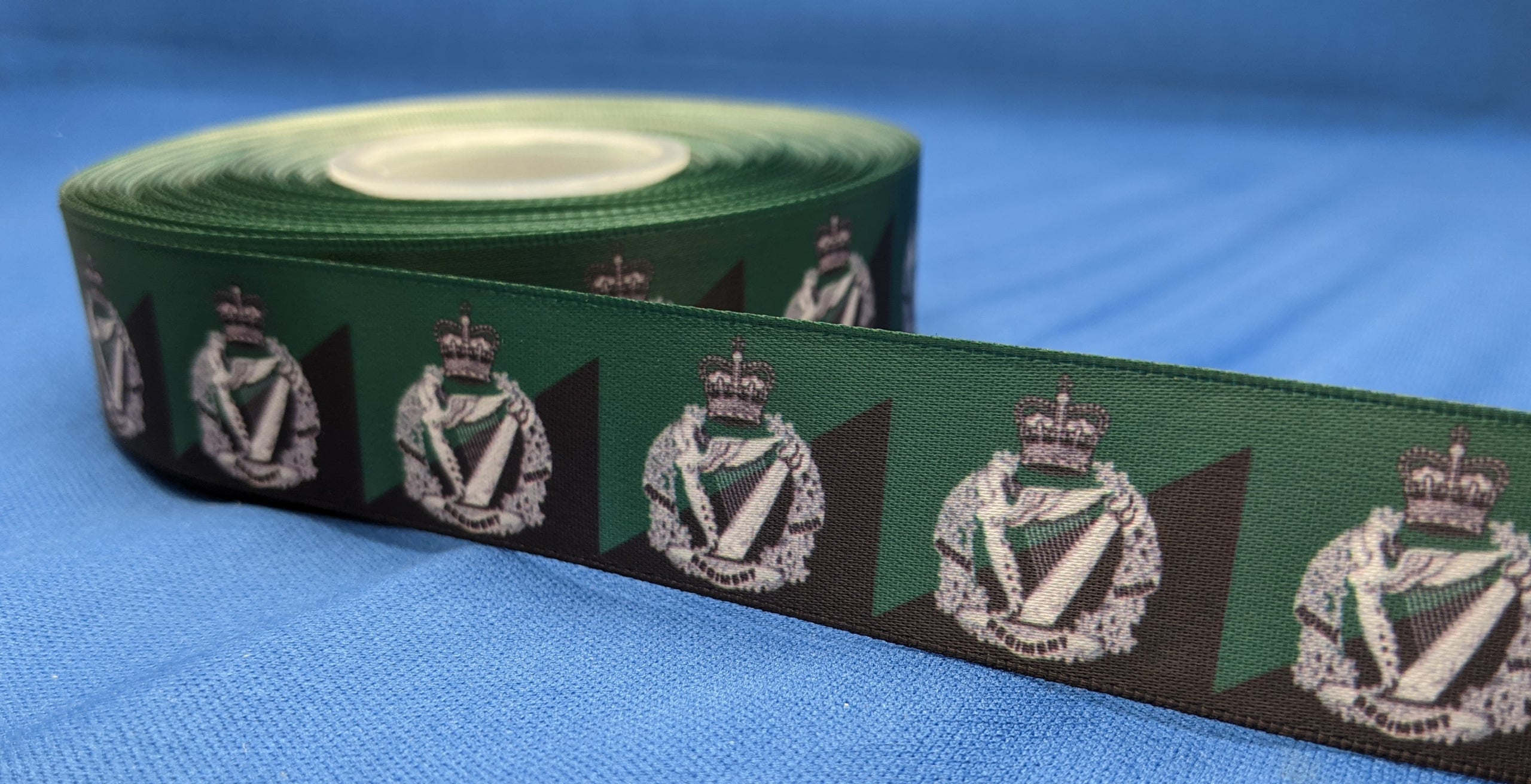 Royal Irish Regiment Crest - Ribbon – The Crafty Black Dog